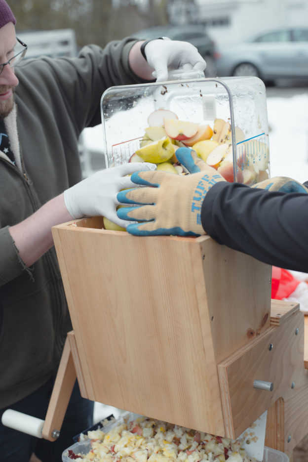 apple cider making party / bethel, ct - Jamie Bannon Photography ...